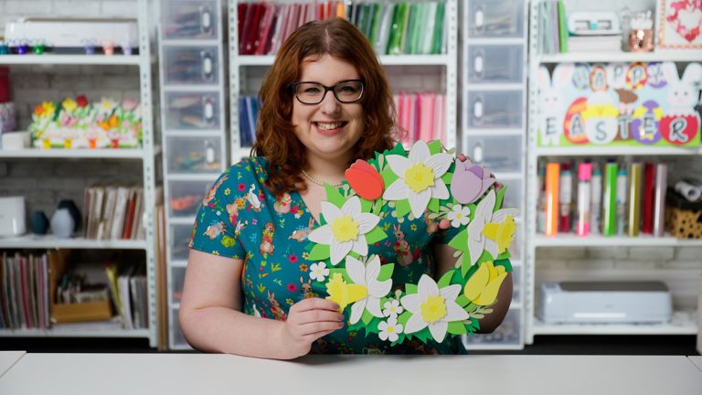ECC Day 10 🌼 Giant Daffodil Wreath - Craft with Sarah
