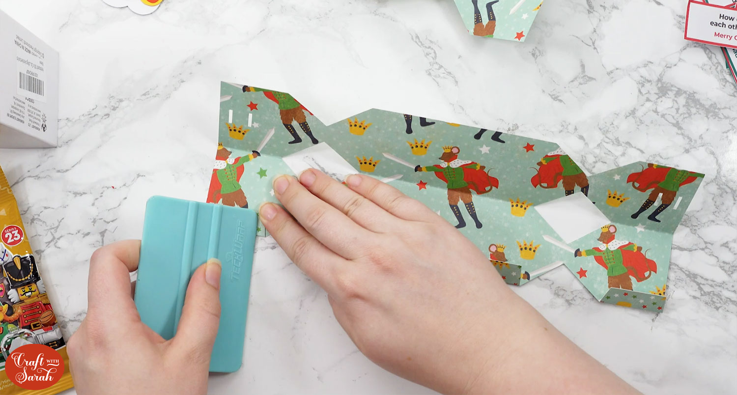 CCC 2023 Day 20 ☃️ DIY Christmas Crackers - Craft with Sarah