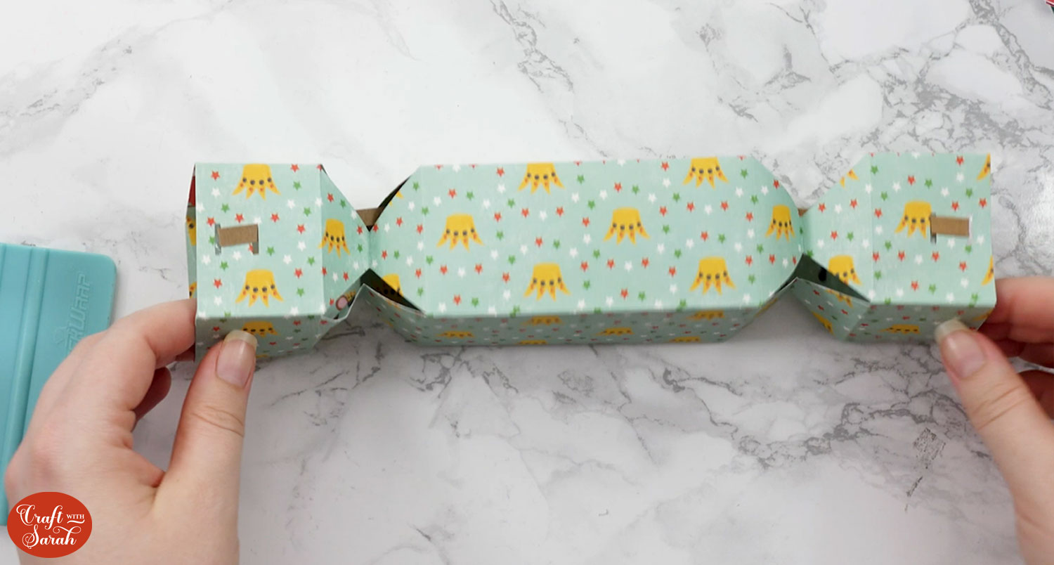 CCC 2023 Day 20 ☃️ DIY Christmas Crackers - Craft with Sarah