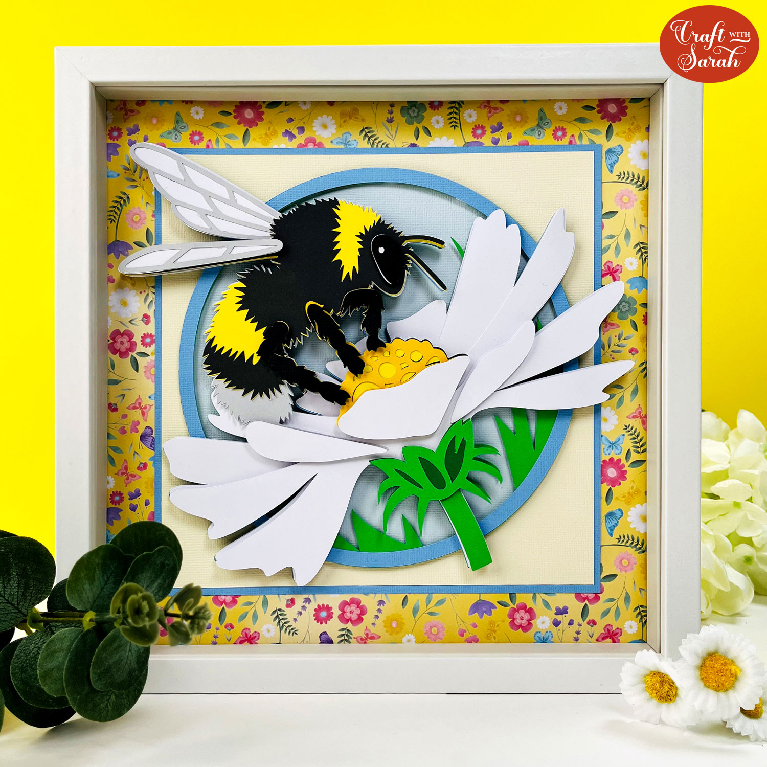 FCC 2024 Day 01: Bee & Daisy Layered Design - Craft with Sarah