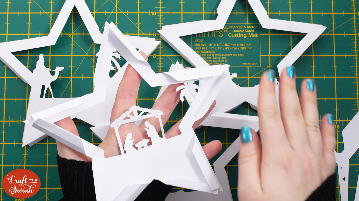 CCC 2024 Day 13: Light-Up Nativity Star Frame - Craft with Sarah