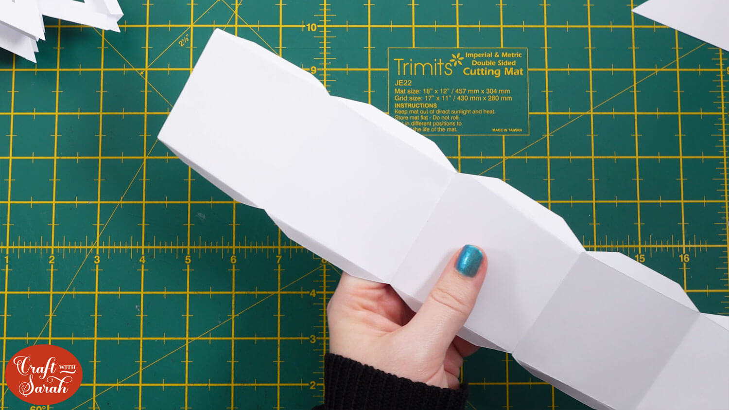 CCC 2024 Day 13: Light-Up Nativity Star Frame - Craft with Sarah